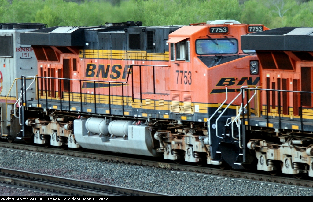 BNSF 7753